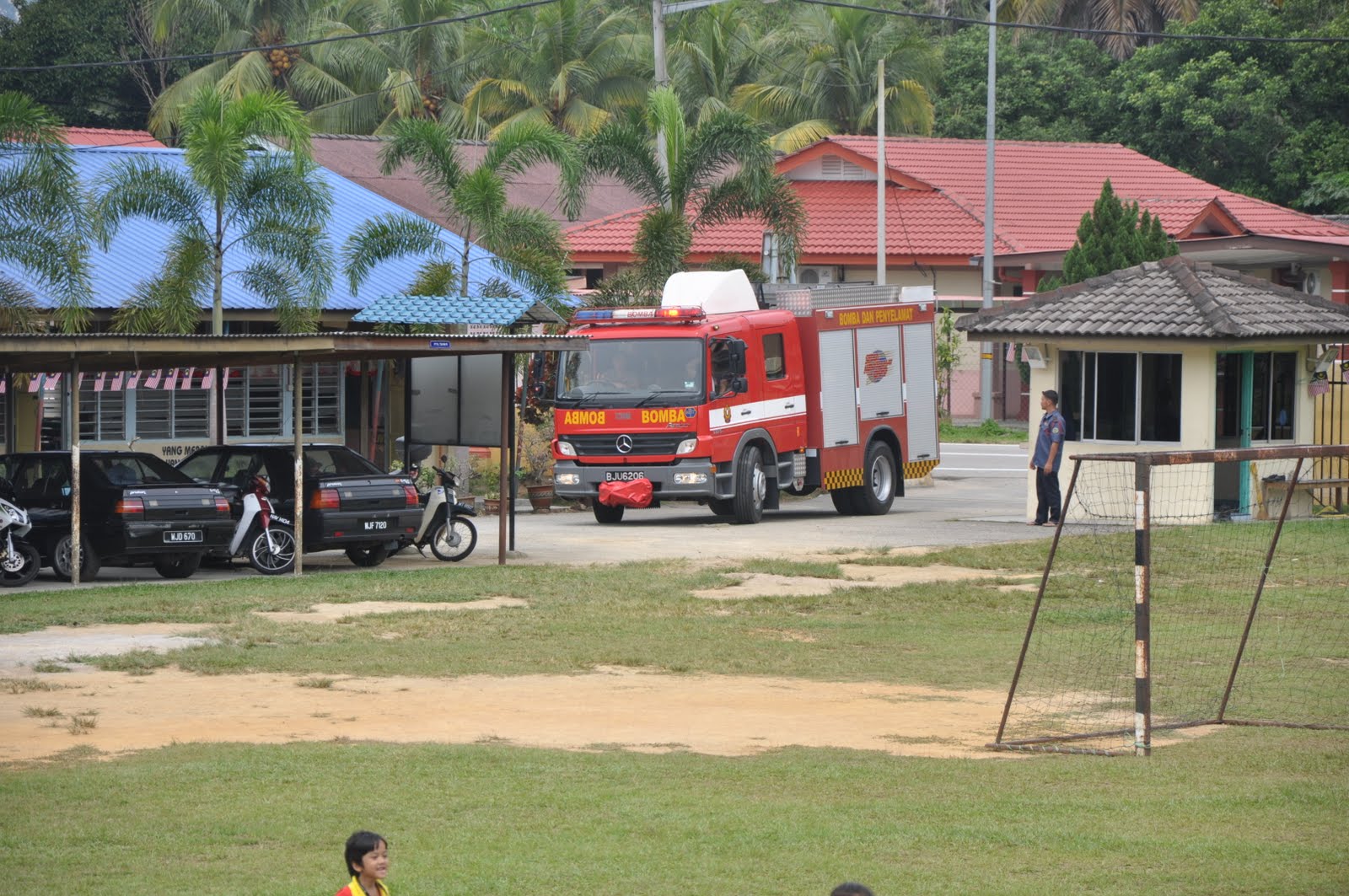 SEKOLAH KEBANGSAAN SENALING: Latihan Kebakaran : SK Senaling