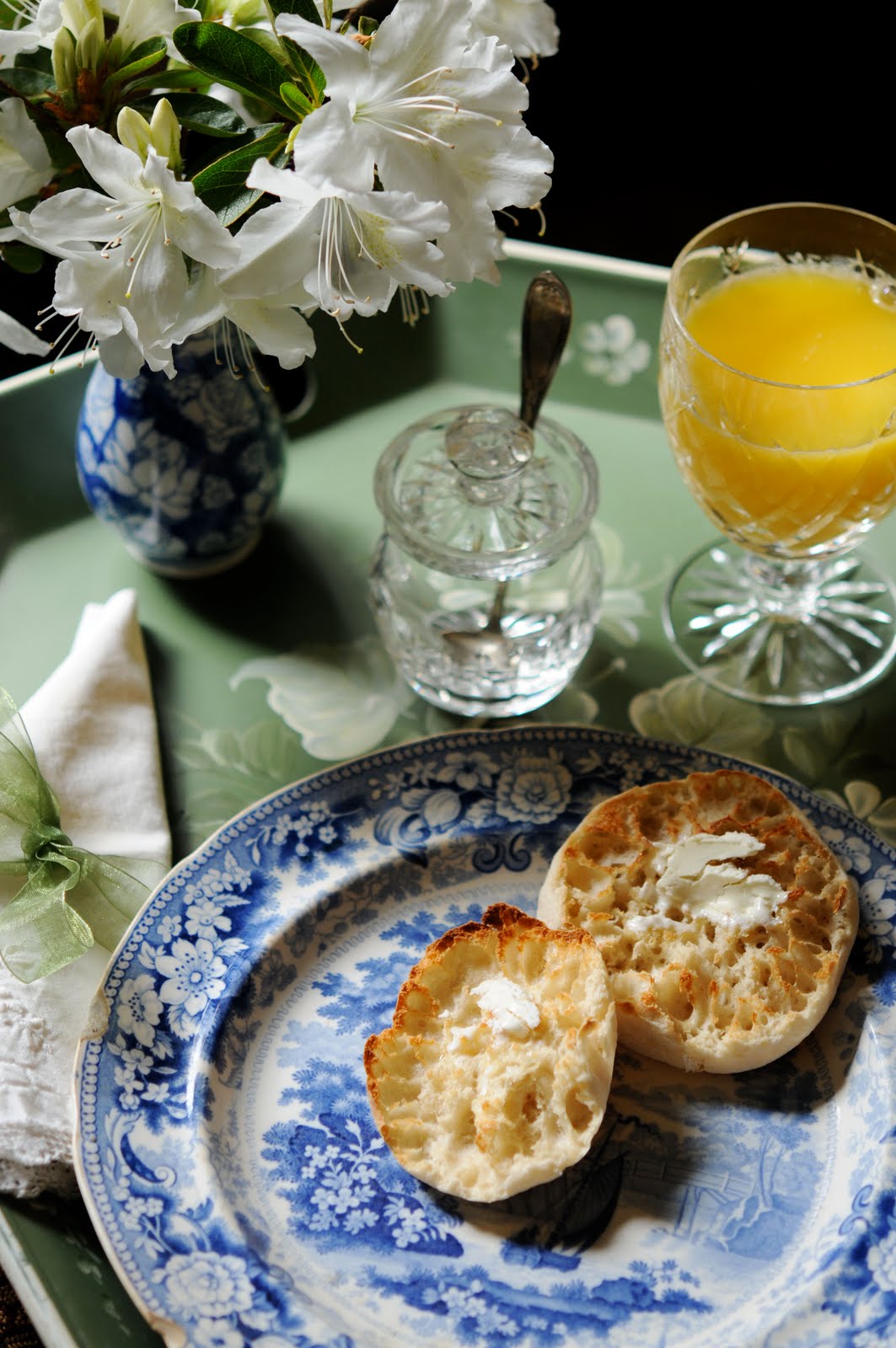 Little Red House: The Ghost of Breakfasts Past