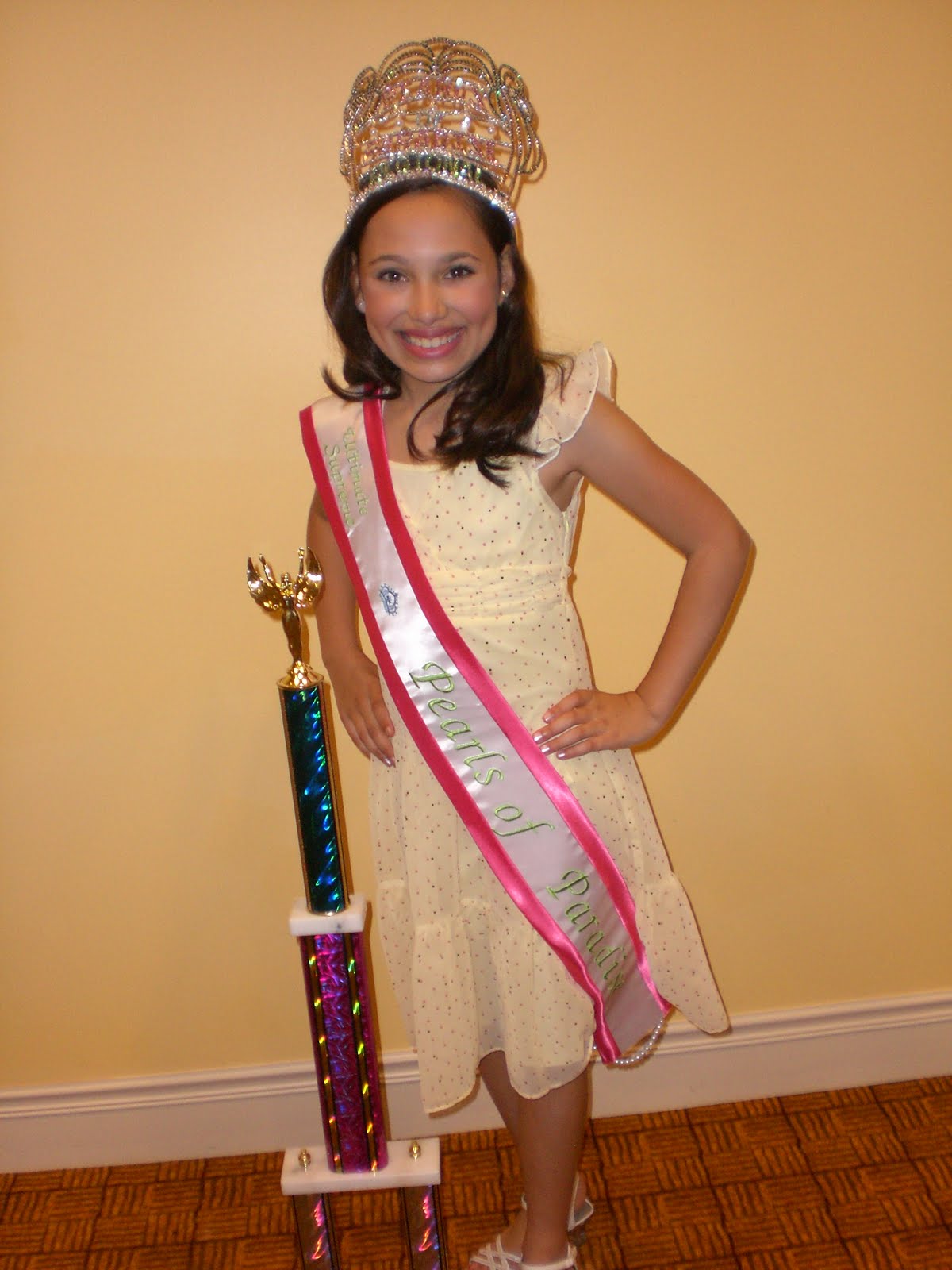 PAGEANTS And POLITICS: June 2010