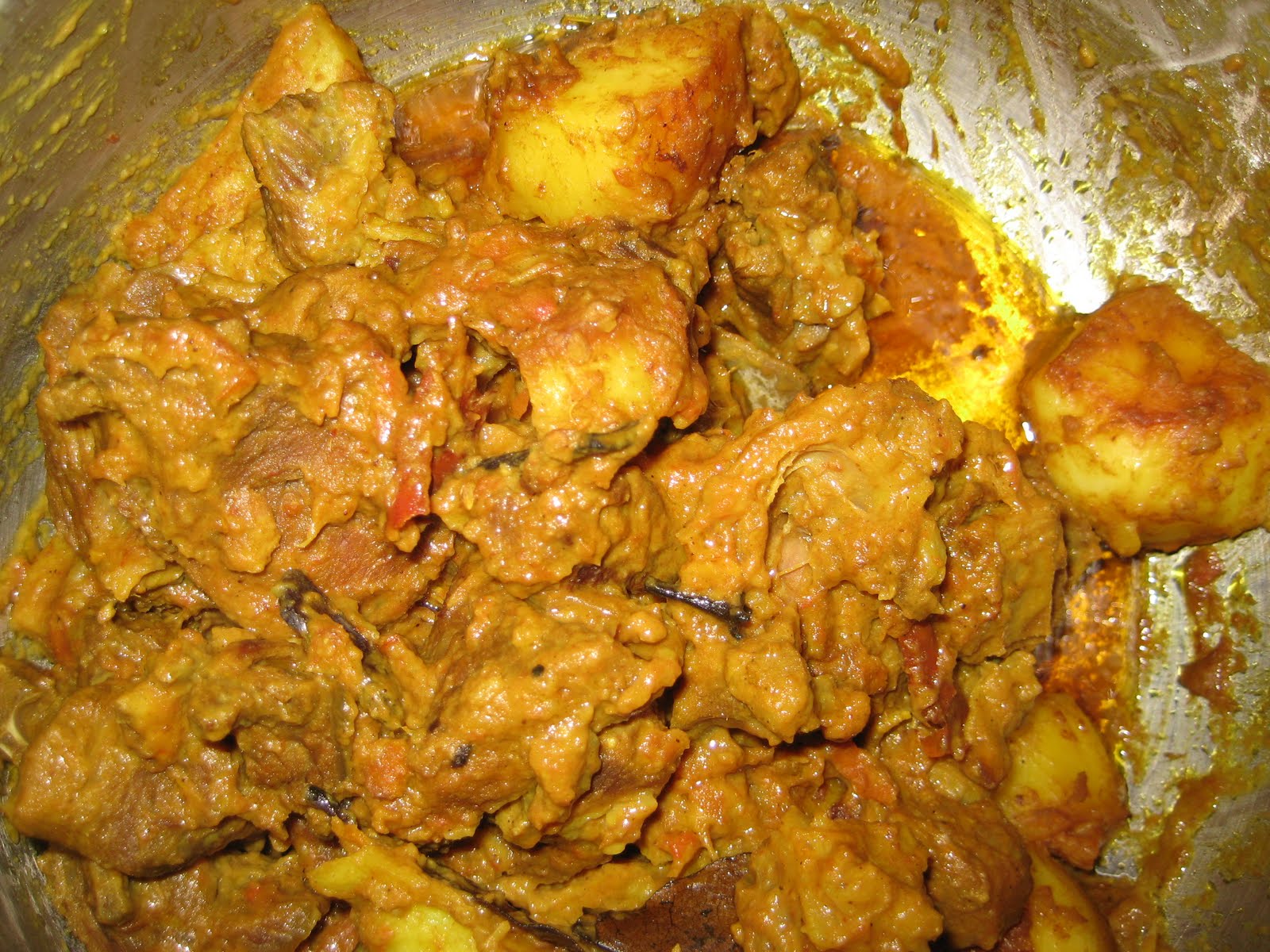 Recipes: Authentic Manghsor Jhol (Bengali Goat Curry), Kosha Maangho