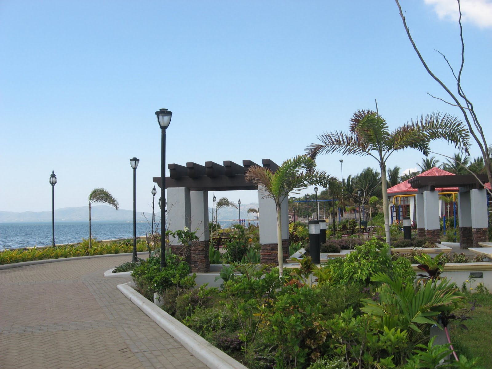 Doc Ernie's Adventures in the Web: A visit to Balayan, Batangas