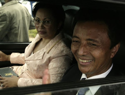 teraka randriantsoa: La vérité sur la fortune de Marc Ravalomanana