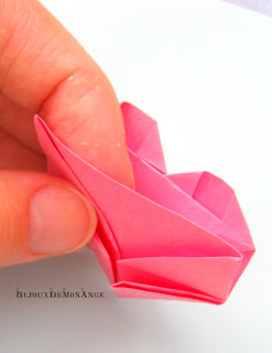 Tutoriale Handmade * Arts & Crafts *: Stativ Inima - tehnica Origami
