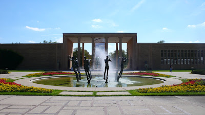 MUSEUMTOUR 08: km 40 990 : Cranbrook Academy