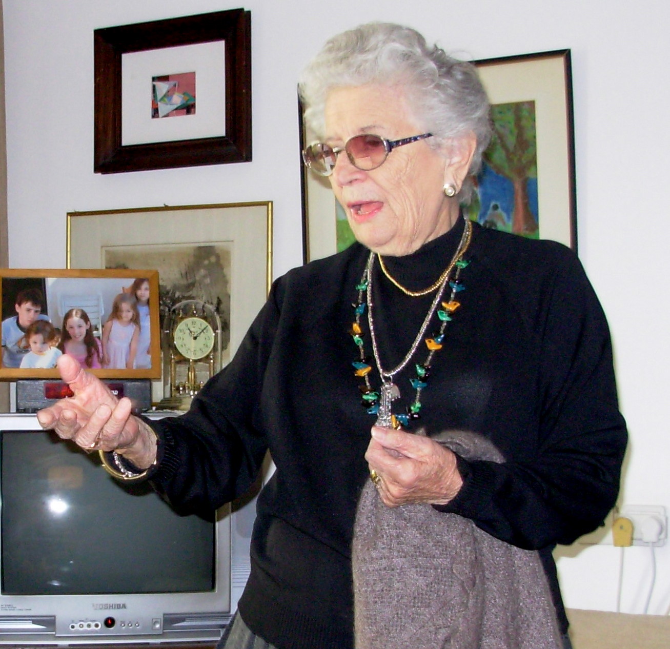 PazzaPazza: A VISIT TO RUTH DAYAN