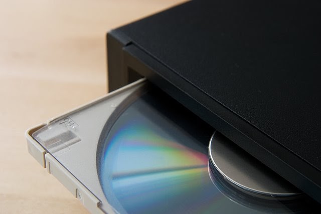 How to open and clean CD-ROM | Free Computer Tips