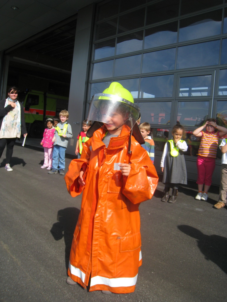 Nilde's Kindergarten class - ISZN: Community Helper: Firefighters...