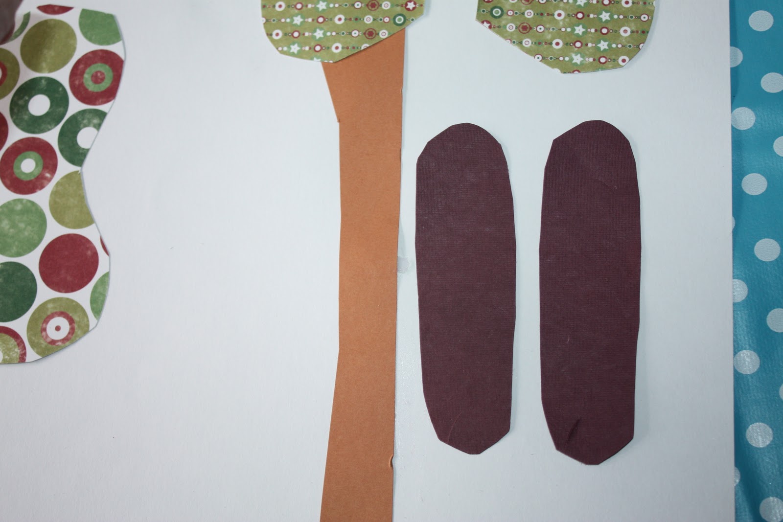Kids Love Craft: Butterfly kids craft with lentil trees / leaves
