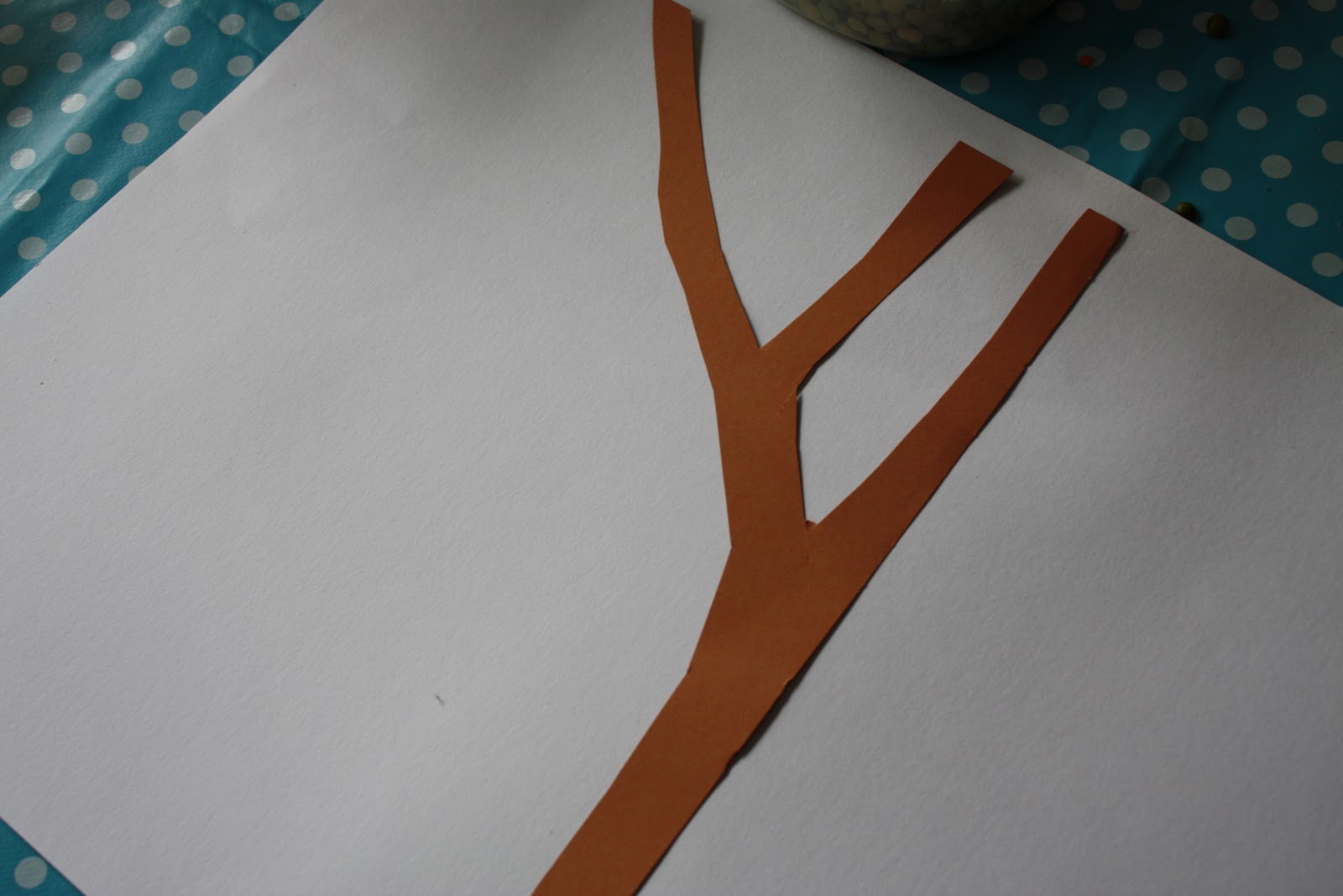 Kids Love Craft: Butterfly kids craft with lentil trees / leaves