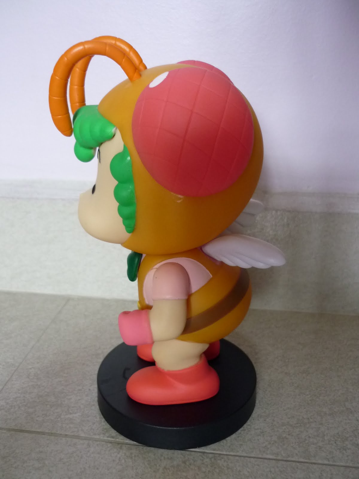 Disney Anime Toys - DAT: Dr Slump Gatchan Bee Vinyl Collectible Figure