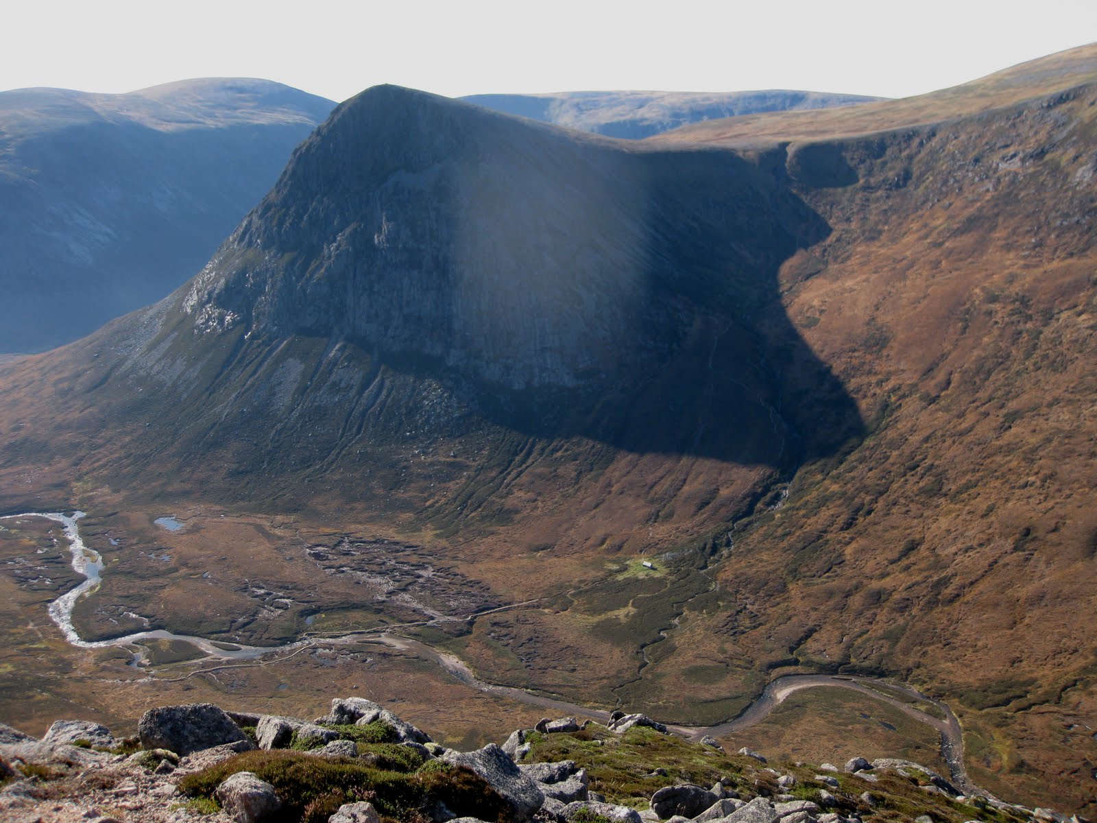 Hillways: The Cairngorms in Autumn – The Cairngorm 4000ers