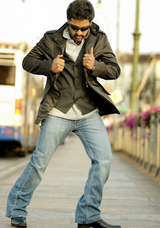 Adhurs(Adurs) Latest Stills Gallery Jr NTR and Nayanatara