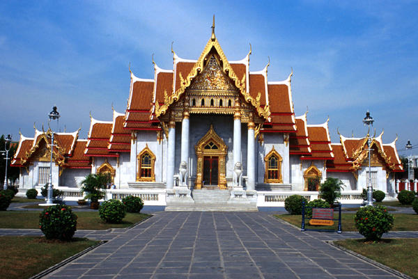 Temple In Bangkok: WAt Benjamabopit Dusitwanaram (Wat Ben)