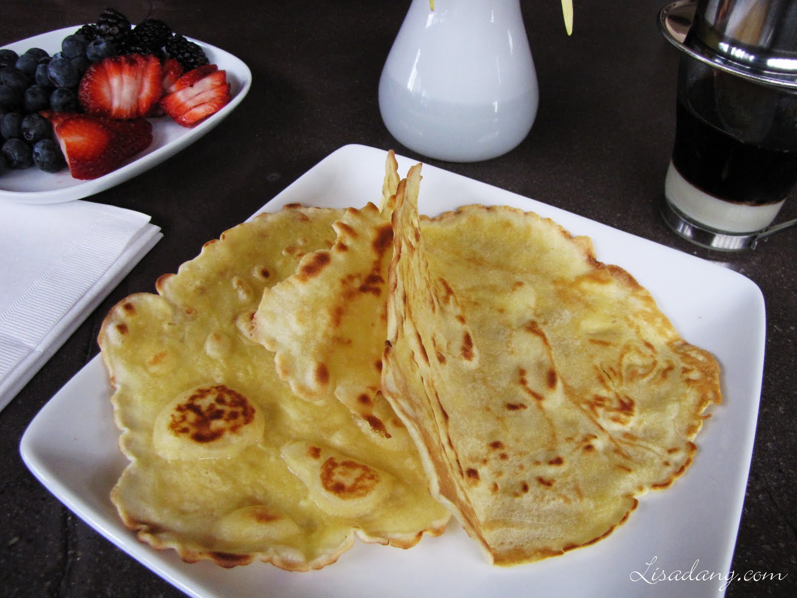 Dang It Delicious: Crêpes (berry-taco style)