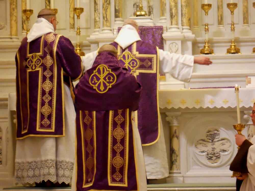 New Liturgical Movement: Mass in the Medieval Carmelite Use