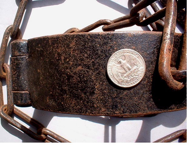 RestraintsBlog: FINLAND dungeon slave NECK COLLAR