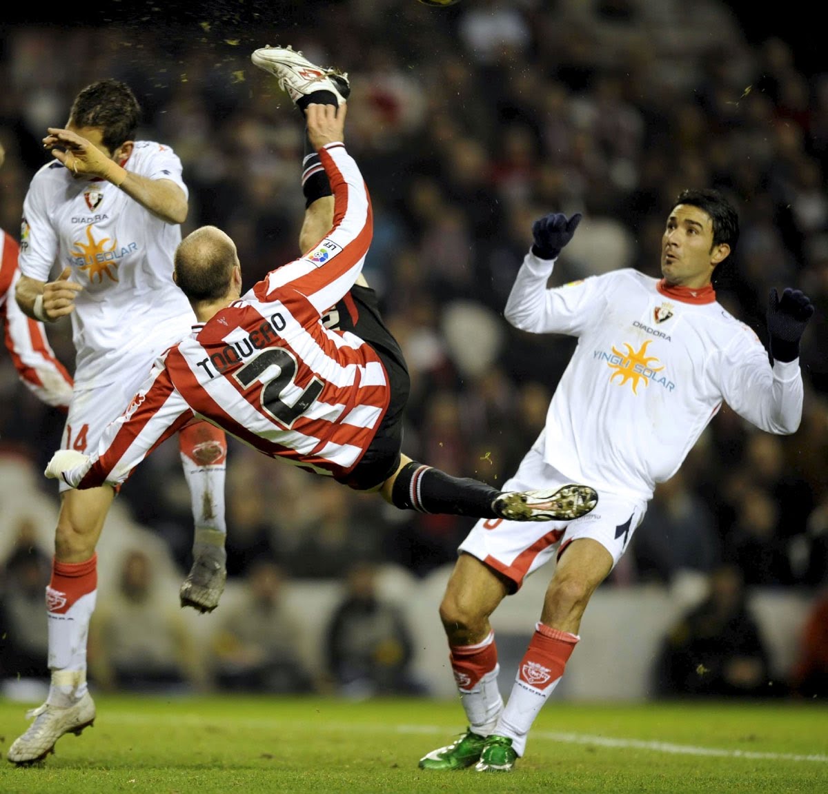 LIGA DIVINO'S COMUNIO: "LEHENDAKARI" TOQUERO FICHA POR PERLITAS FC