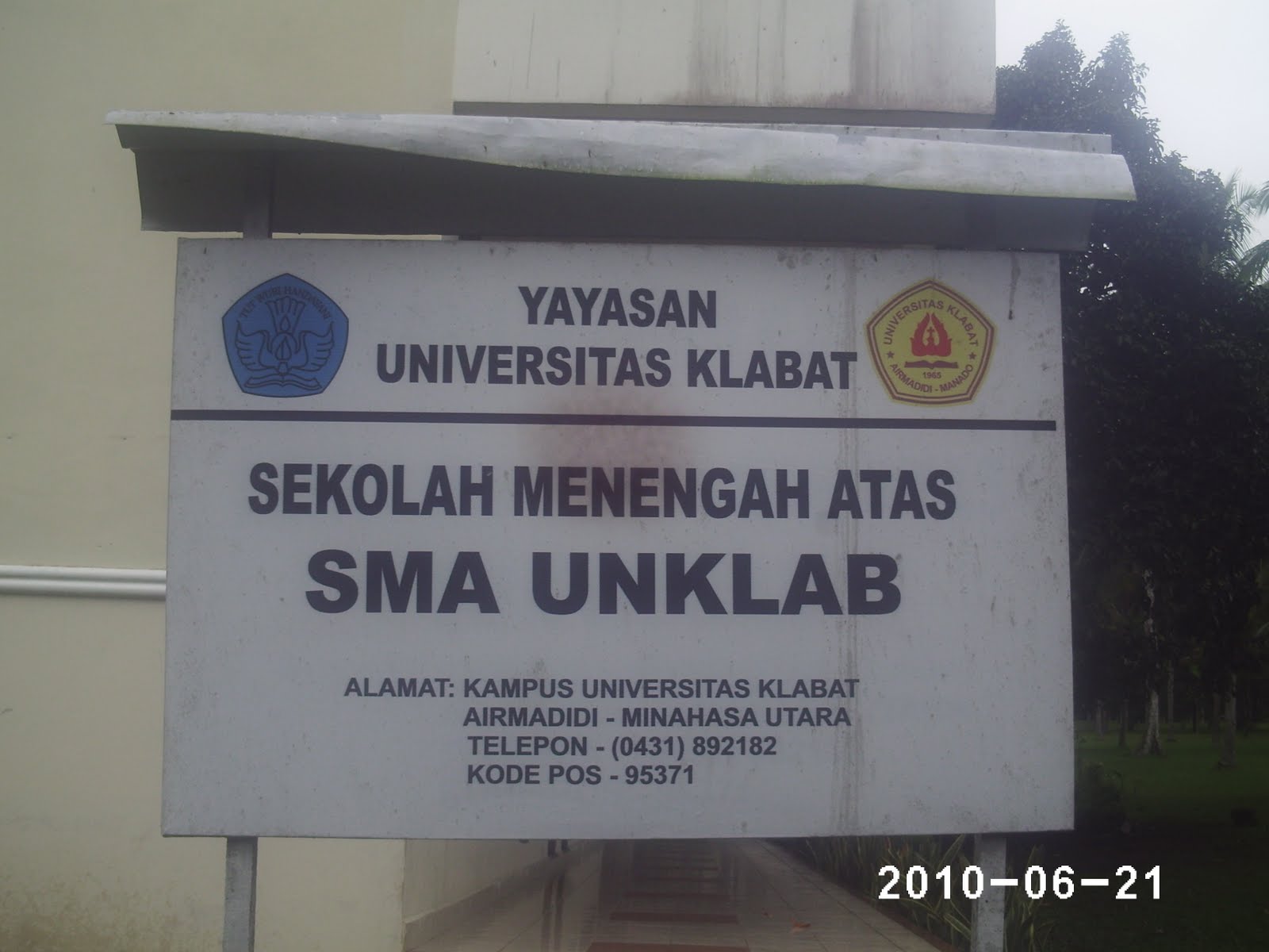 Oktavianus Dengah blog: SMA UNKLAB AIRMADIDI