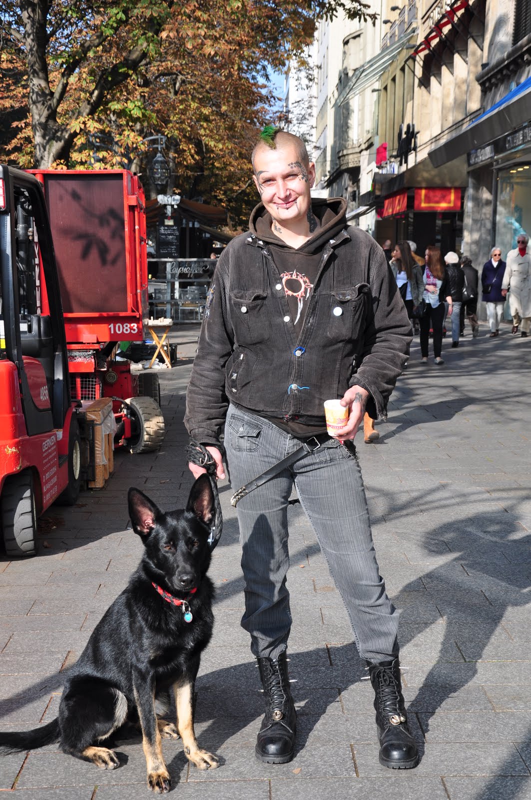 Inner City Style: On the street: Punk forever!