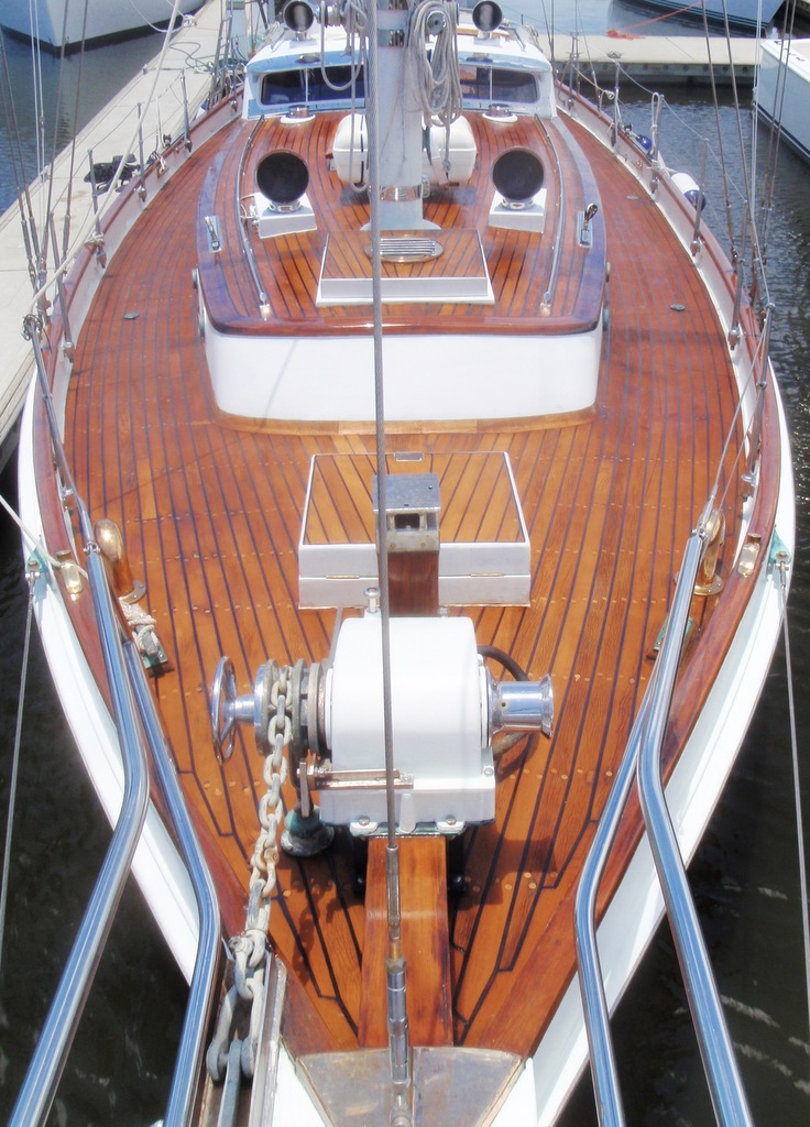 Classic Sailing Yachts