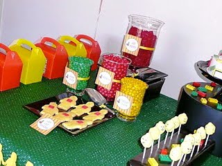 Pluff Mudd Studio: Lego Man Real Party