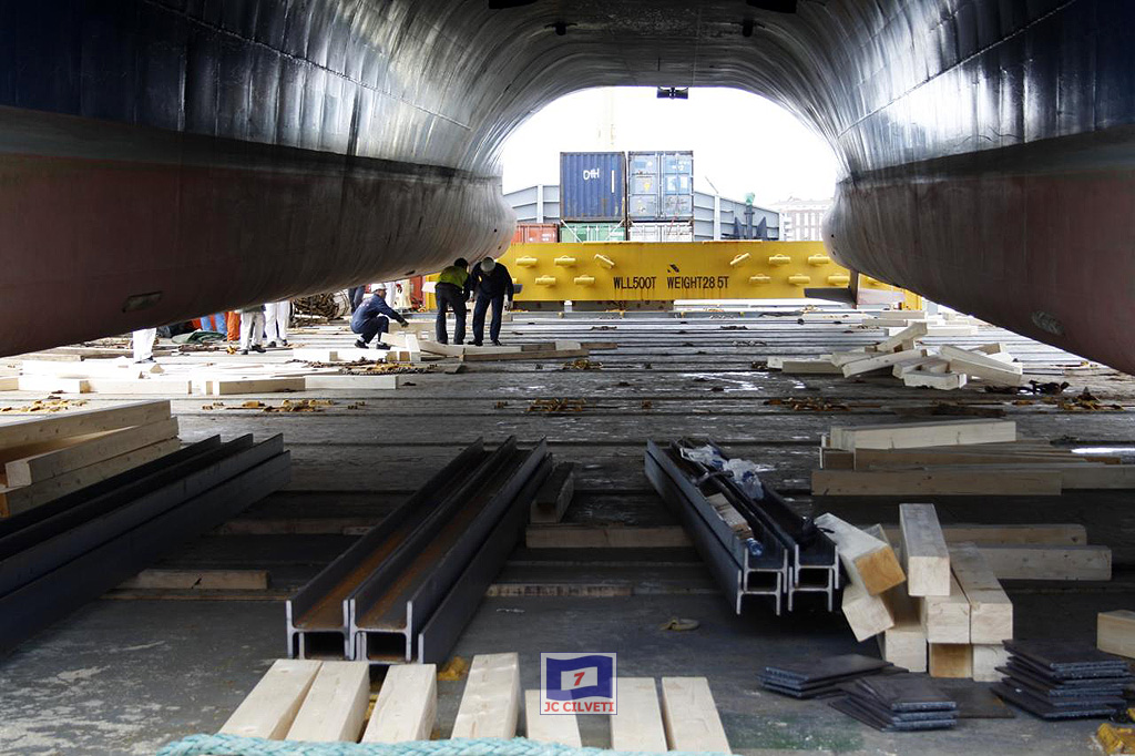 Málaga Marítima: El fast ferry EID TRAVEL sale de Málaga a bordo del ...