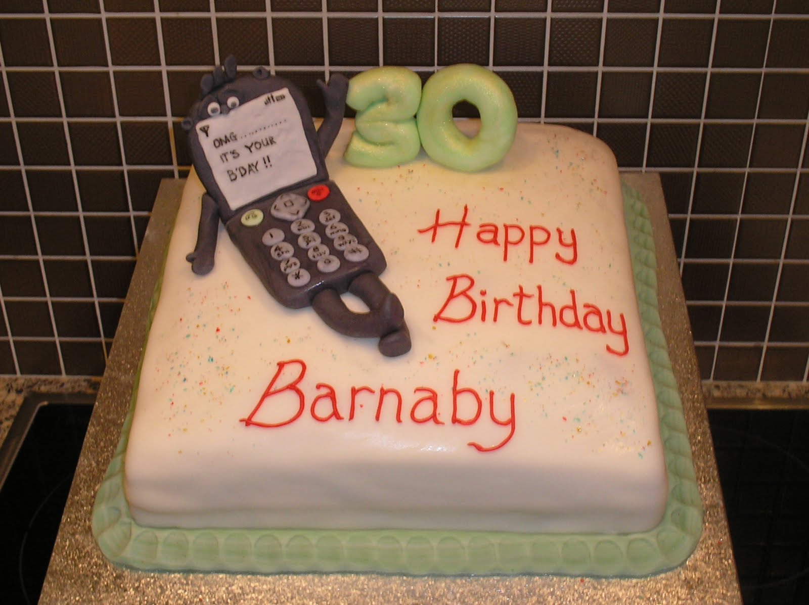 Nicky's Cakes: Mobile Phone Cake