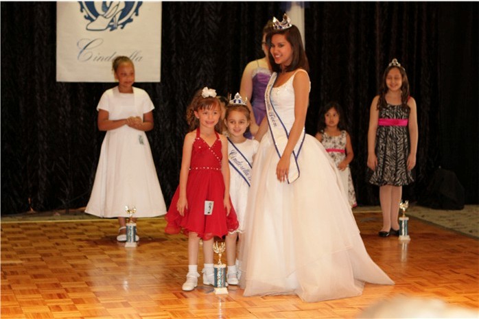 Our Crazy Life!: Amiah's Cinderella Pageant