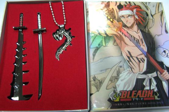 OverWorld: Bleach Weapon/Necklace Box Sets