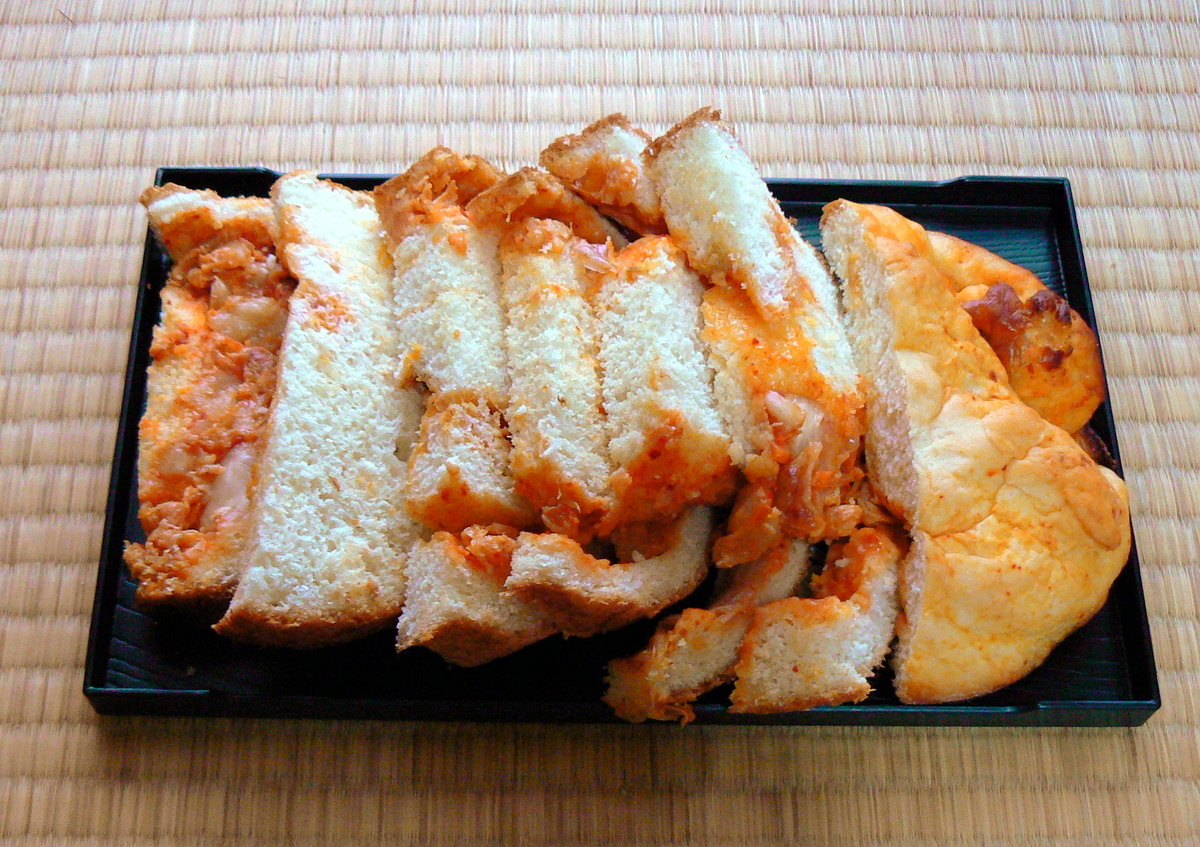 My Food Adventures: KIMCHI CHEESE BREAD