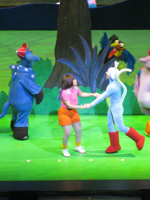 Pictures from Dora, Live!