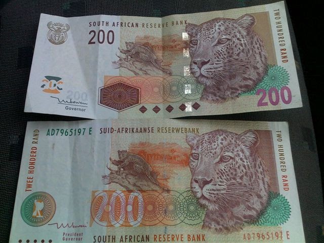Press Play: Counterfeit R200 notes in South Africa