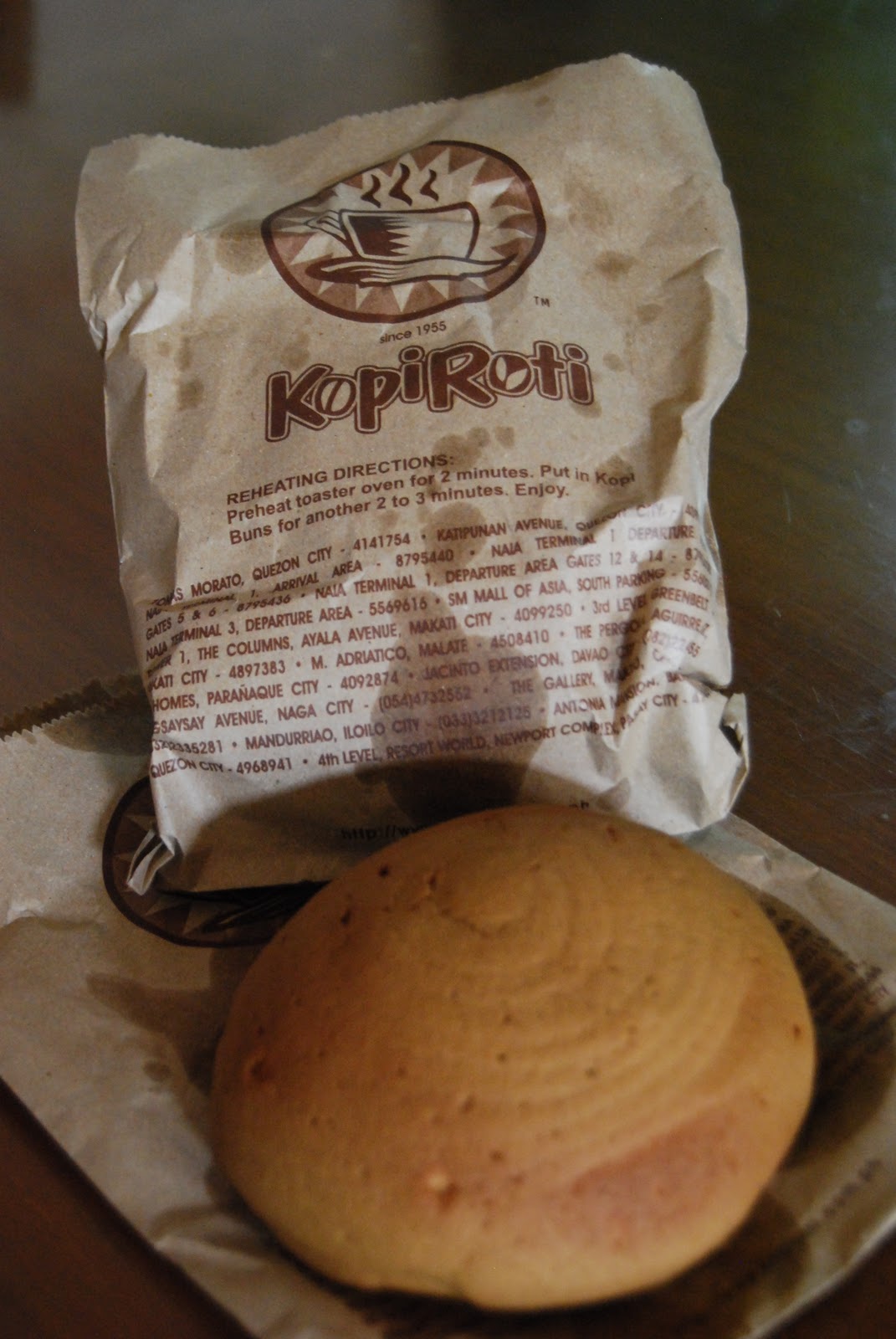 Roam-a-holic: Kopi Bun at Kopi Roti