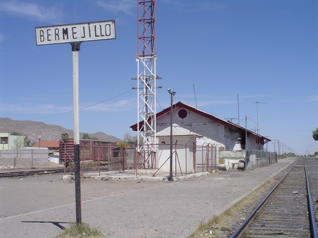 El PUEBLO DE TIERRA: BERMEJILLO DURANGO . MEXICO