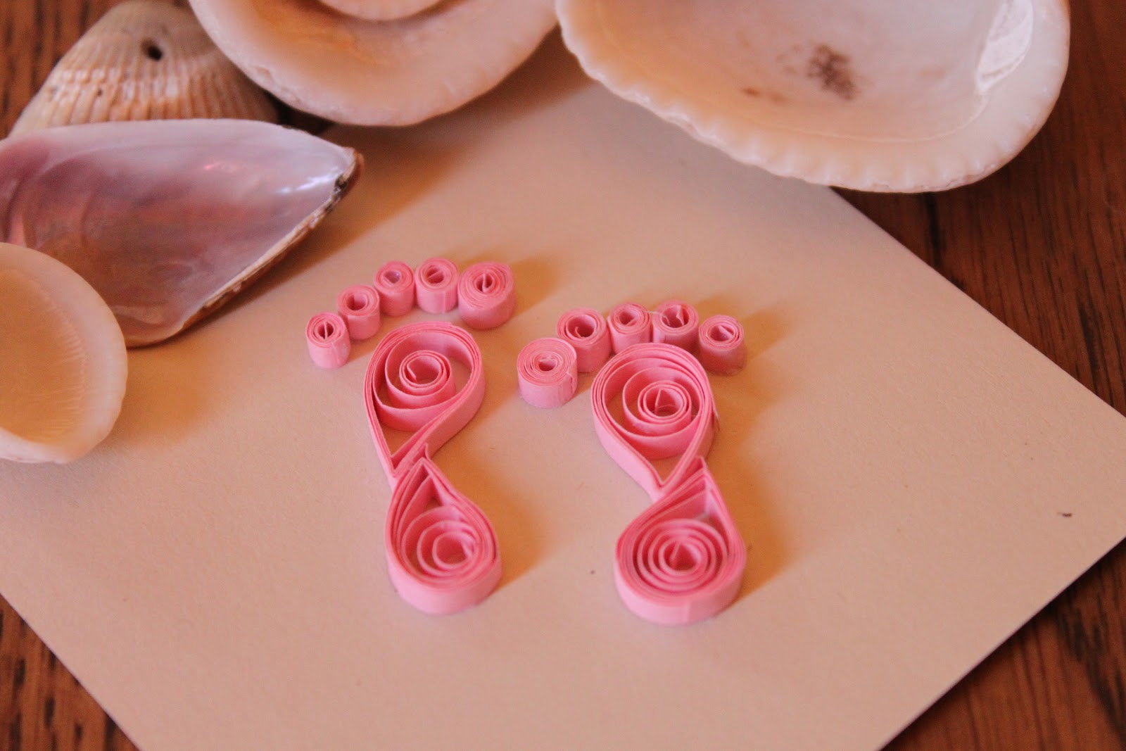 Taste Of Craftiness: Paper Quilling Feet