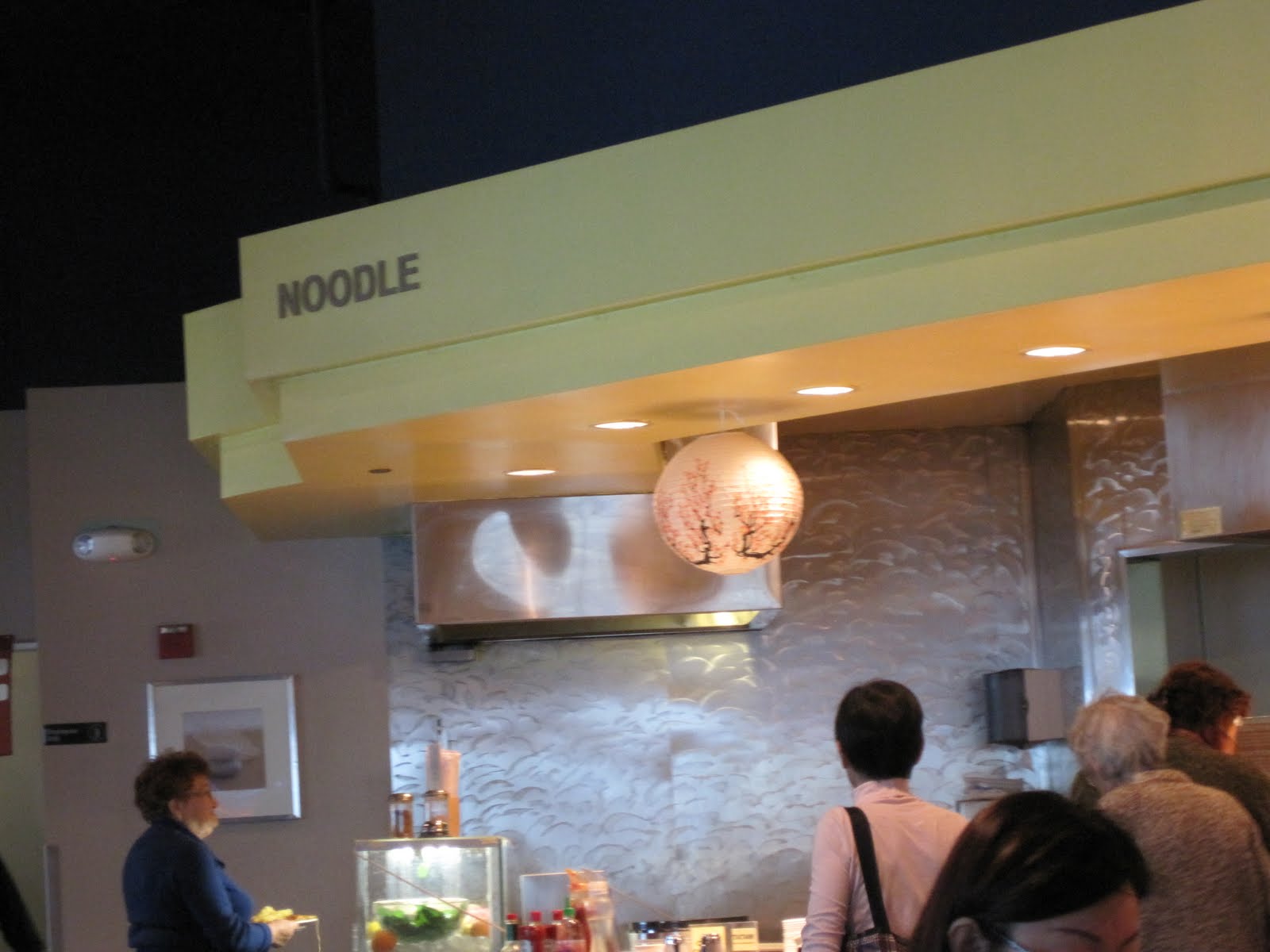 a guide to good food: Tatami Sushi and Seafood Buffet