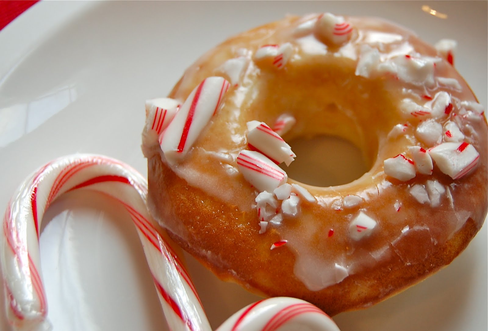 Chef Mommy: Candy Cane Doughnuts