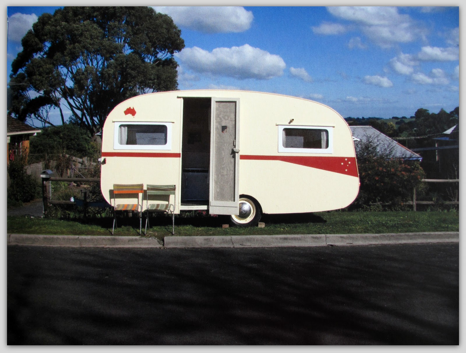 A Tranquil Townhouse: cool retro caravans