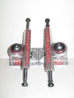 Griffin Skateboards: Grennett Inverted king pin truck