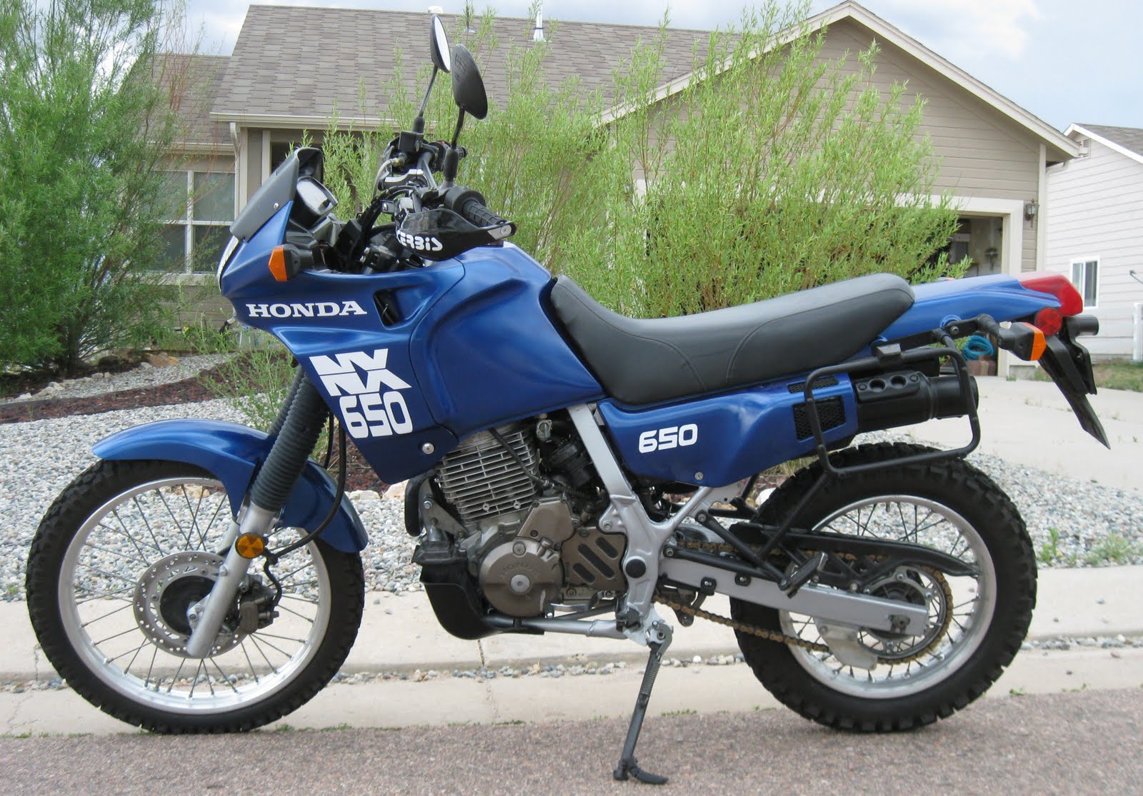 Adventures on Motorcycles: The Honda NX650 is FINISHED!!!!