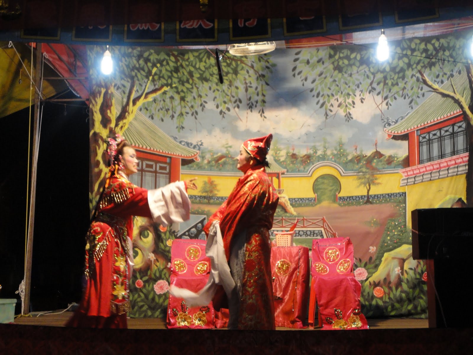 Tonight@MyQueenstown #13- Huat Arh! Let's Makan and Watch Show With Mok ...