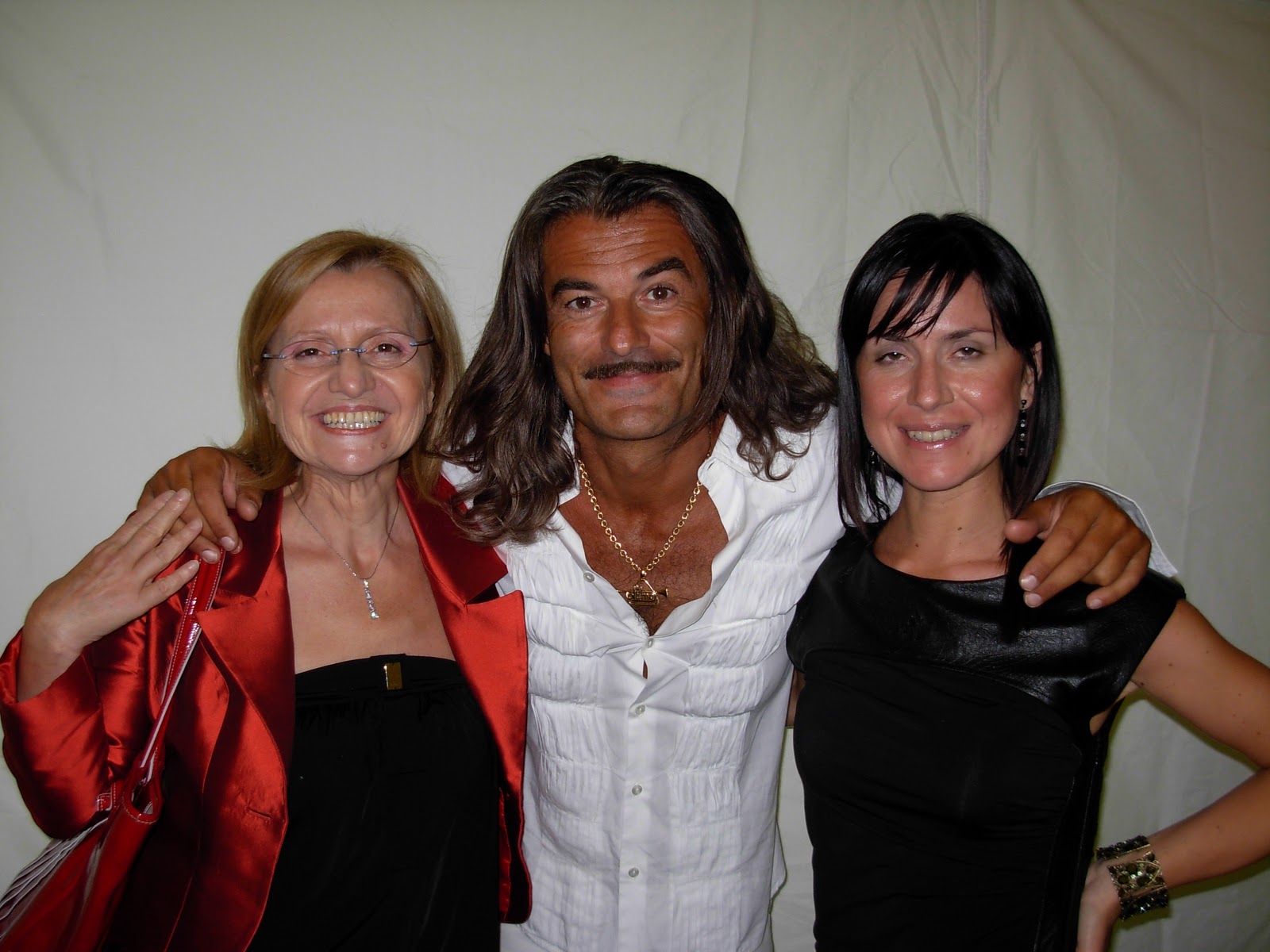 Abiti da sposa Isabella Moré: ISABELLA MORE' PER IL SOCIALE