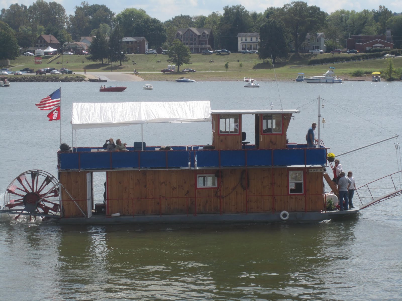 McGees Adventures: STERNWHEEL RACES