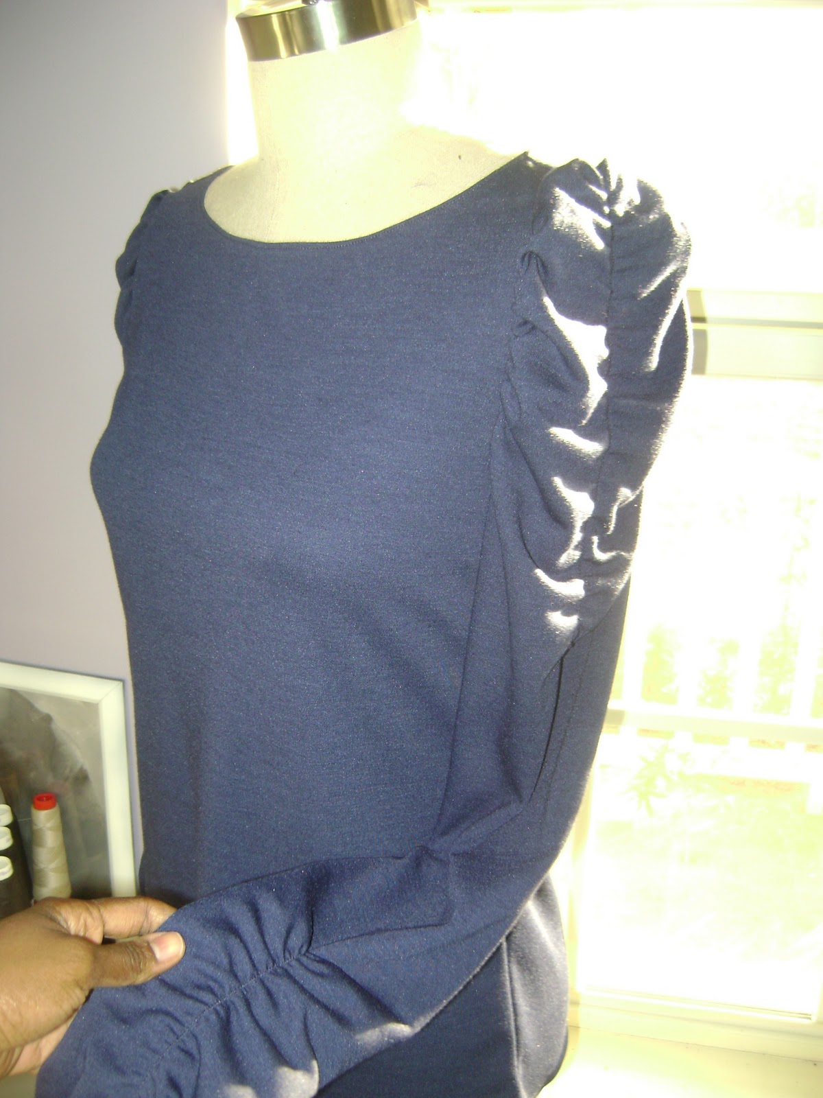 Ten Thousand Hours of Sewing ...: Butterick 5562---The top that had me ...
