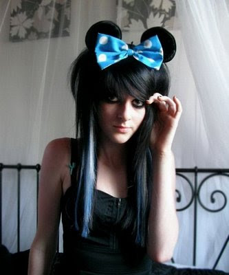 Latest Emo - Emo Pics, Emo Fashion, Emo Love, Emo Hairstyles: Emo Girl ...