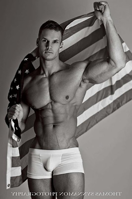 Sexy Muscle Bodies: Steven Webb