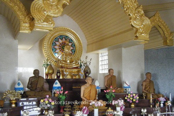 Korat Weekends Blog: Wat Pa Salawan Temple