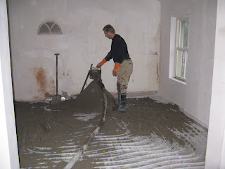 Maarten en Nicolien verbouwen De Smid: Cementdekvloer