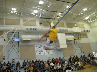 Pete's Island: Ready To Take Off,One Foot High Kick!