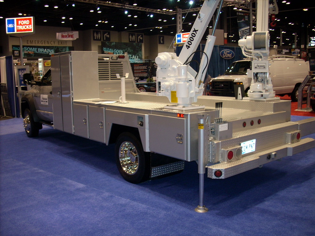 Commercial Truck Success Blog: Interesting Crane Body by Dutec, Inc